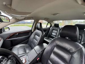 Grey Volvo S80 2007 in Klaipeda, with an engine capacity of 2.52 L and mileage of 369 thousand km for 1450 €, photo 15 on AUTOMOTO.COM.LV