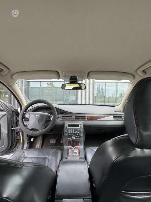 Grey Volvo S80 2007 in Klaipeda, with an engine capacity of 2.52 L and mileage of 369 thousand km for 1450 €, photo 16 on AUTOMOTO.COM.LV