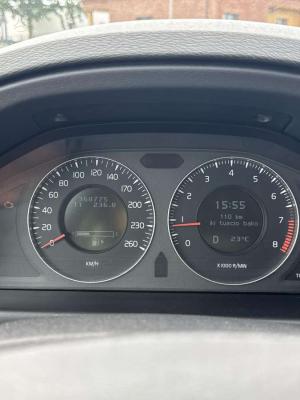 Grey Volvo S80 2007 in Klaipeda, with an engine capacity of 2.52 L and mileage of 369 thousand km for 1450 €, photo 17 on AUTOMOTO.COM.LV