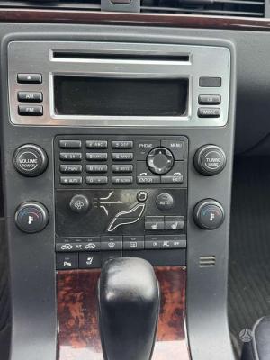 Grey Volvo S80 2007 in Klaipeda, with an engine capacity of 2.52 L and mileage of 369 thousand km for 1450 €, photo 18 on AUTOMOTO.COM.LV