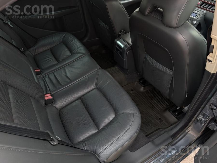 Grey Volvo S80 2007 in Jurmala, with an engine capacity of 3.20 L and mileage of 0 thousand km for 5950 €, photo 43 on AUTOMOTO.COM.LV