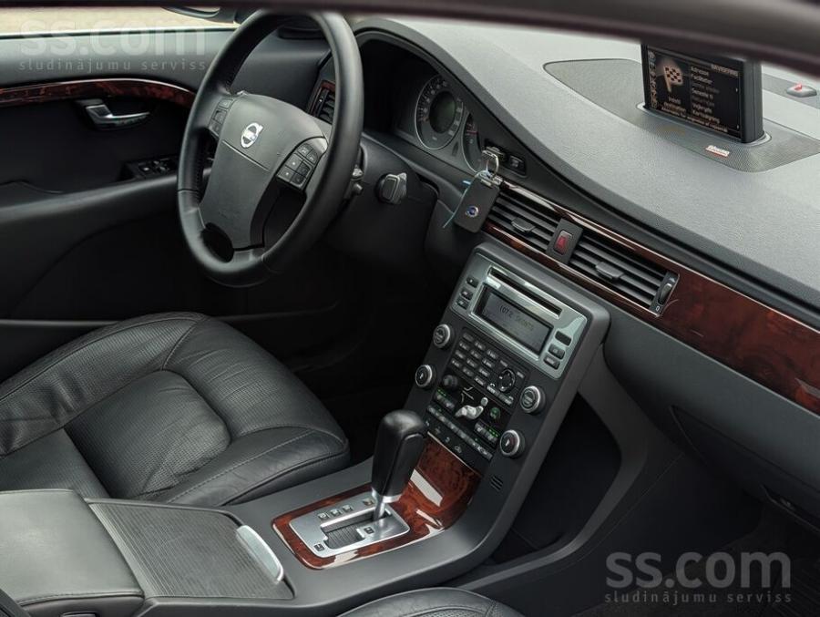 Grey Volvo S80 2007 in Jurmala, with an engine capacity of 3.20 L and mileage of 0 thousand km for 5950 €, photo 47 on AUTOMOTO.COM.LV
