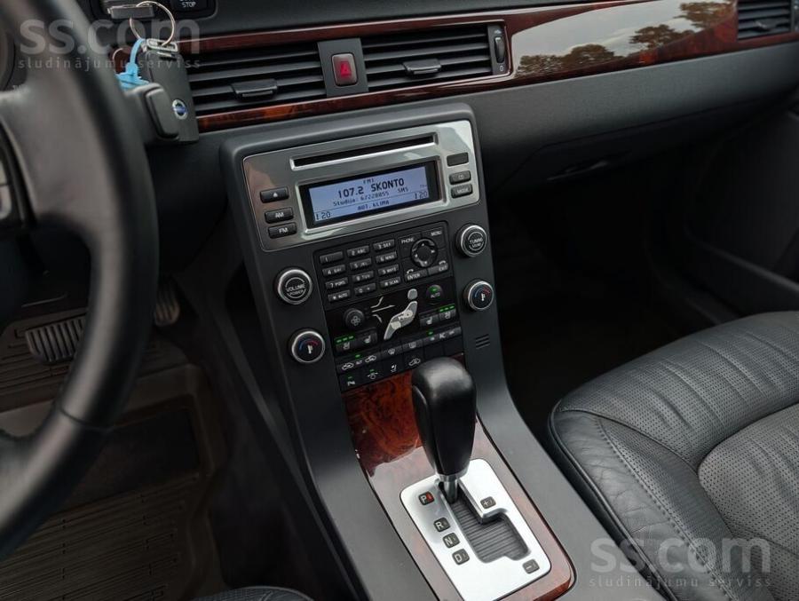 Grey Volvo S80 2007 in Jurmala, with an engine capacity of 3.20 L and mileage of 0 thousand km for 5950 €, photo 55 on AUTOMOTO.COM.LV
