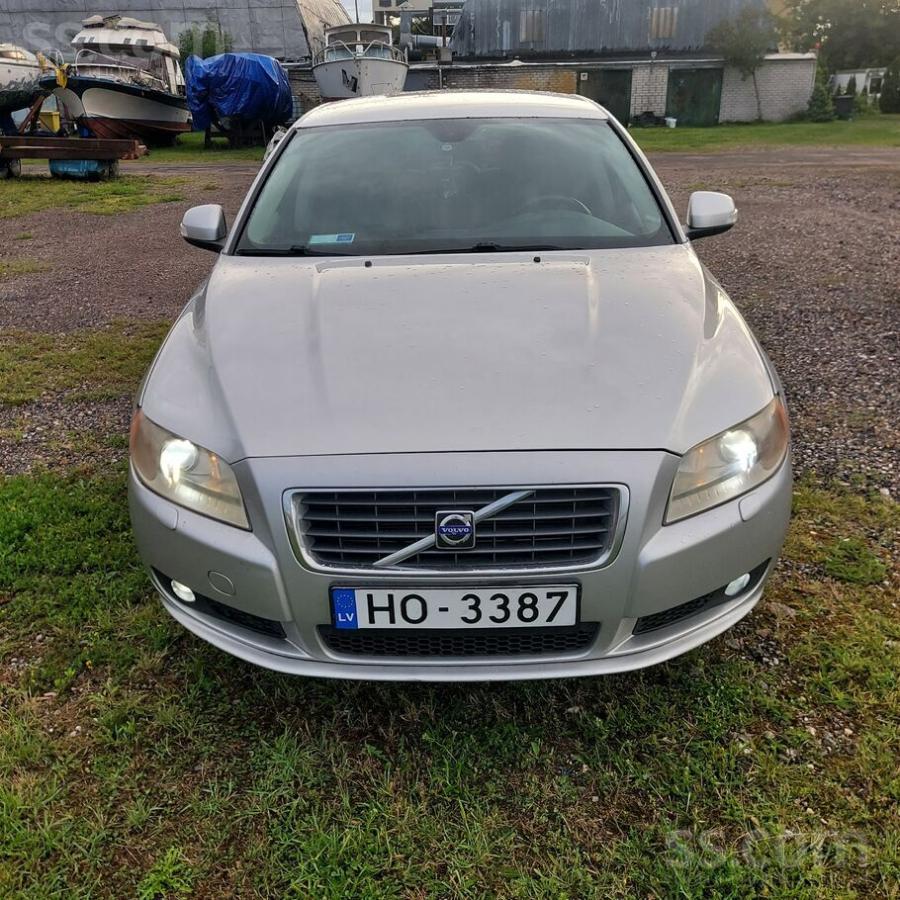 Grey Volvo S80 2007 in Riga, with an engine capacity of 2.40 L and mileage of 424 thousand km for 2700 €, photo 3 on AUTOMOTO.COM.LV