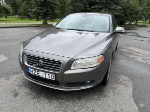 Pelēks Volvo S80 2007 Klaipėda, ar dzinēja tilpumu 2.40 L un nobraukumu 350 tūkst. km par 2500 €, foto 3 vietnē AUTOMOTO.COM.LV