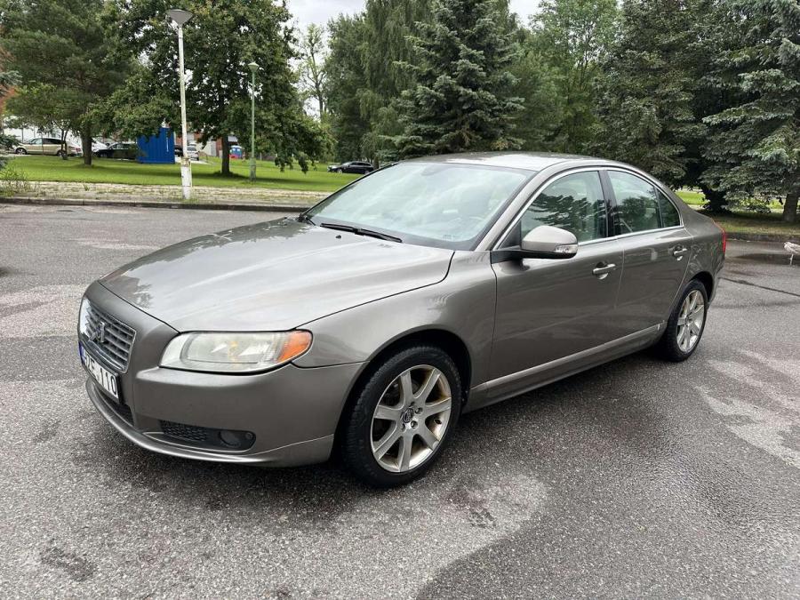 Pelēks Volvo S80 2007 Klaipėda, ar dzinēja tilpumu 2.40 L un nobraukumu 350 tūkst. km par 2500 €, foto 5 vietnē AUTOMOTO.COM.LV
