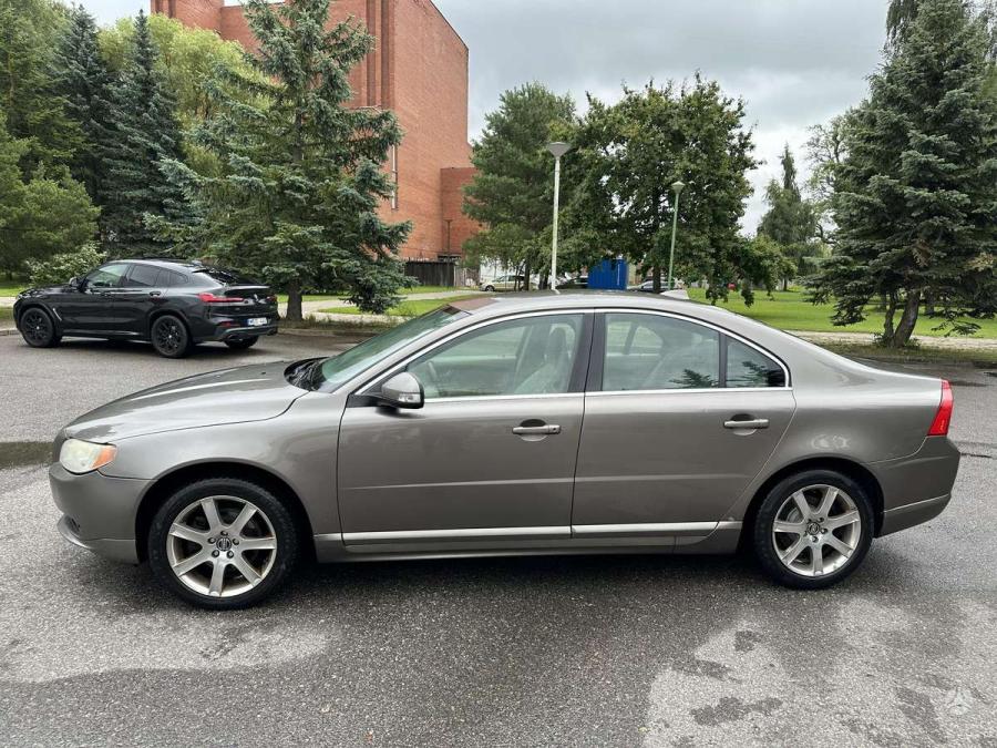 Pelēks Volvo S80 2007 Klaipėda, ar dzinēja tilpumu 2.40 L un nobraukumu 350 tūkst. km par 2500 €, foto 7 vietnē AUTOMOTO.COM.LV