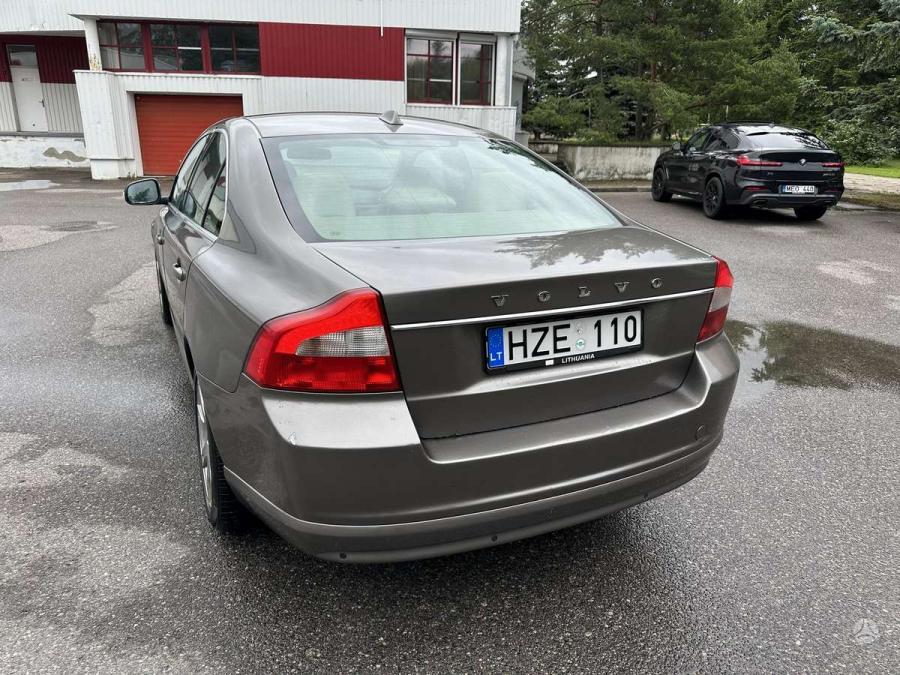 Pelēks Volvo S80 2007 Klaipėda, ar dzinēja tilpumu 2.40 L un nobraukumu 350 tūkst. km par 2500 €, foto 11 vietnē AUTOMOTO.COM.LV