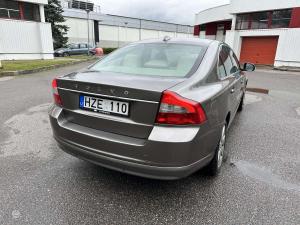 Pelēks Volvo S80 2007 Klaipėda, ar dzinēja tilpumu 2.40 L un nobraukumu 350 tūkst. km par 2500 €, foto 14 vietnē AUTOMOTO.COM.LV
