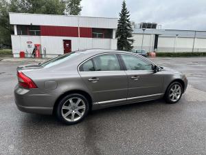 Pelēks Volvo S80 2007 Klaipėda, ar dzinēja tilpumu 2.40 L un nobraukumu 350 tūkst. km par 2500 €, foto 15 vietnē AUTOMOTO.COM.LV