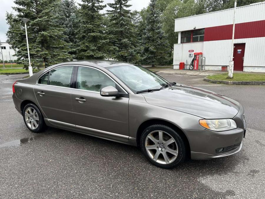Pelēks Volvo S80 2007 Klaipėda, ar dzinēja tilpumu 2.40 L un nobraukumu 350 tūkst. km par 2500 €, foto 17 vietnē AUTOMOTO.COM.LV