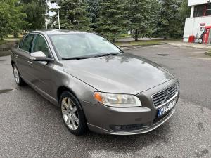 Pelēks Volvo S80 2007 Klaipėda, ar dzinēja tilpumu 2.40 L un nobraukumu 350 tūkst. km par 2500 €, foto 19 vietnē AUTOMOTO.COM.LV