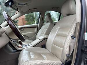 Pelēks Volvo S80 2007 Klaipėda, ar dzinēja tilpumu 2.40 L un nobraukumu 350 tūkst. km par 2500 €, foto 25 vietnē AUTOMOTO.COM.LV