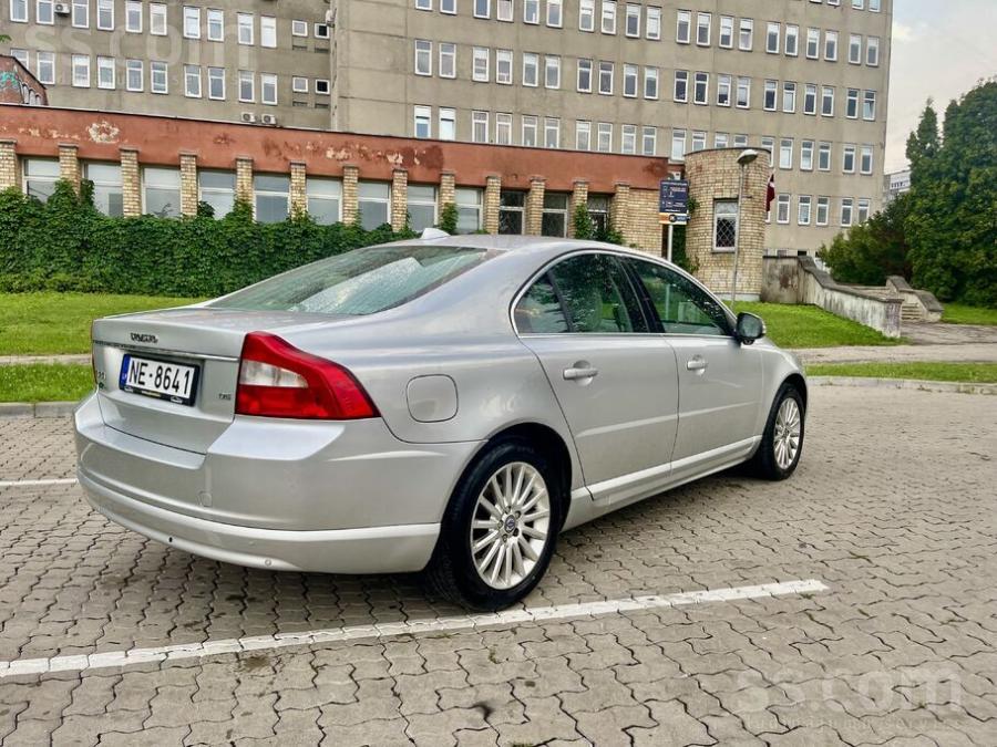 Pelēks Volvo S80 2007 Rīga, ar dzinēja tilpumu 2.40 L un nobraukumu 278 tūkst. km par 3200 €, foto 5 vietnē AUTOMOTO.COM.LV