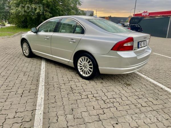 Pelēks Volvo S80 2007 Rīga, ar dzinēja tilpumu 2.40 L un nobraukumu 278 tūkst. km par 3200 €, foto 5 vietnē AUTOMOTO.COM.LV