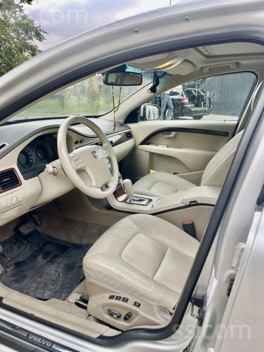 Pelēks Volvo S80 2007 Rīga, ar dzinēja tilpumu 2.40 L un nobraukumu 278 tūkst. km par 3200 €, foto 9 vietnē AUTOMOTO.COM.LV