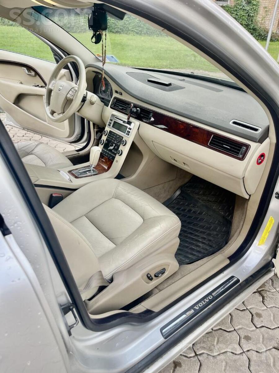 Pelēks Volvo S80 2007 Rīga, ar dzinēja tilpumu 2.40 L un nobraukumu 278 tūkst. km par 3200 €, foto 15 vietnē AUTOMOTO.COM.LV