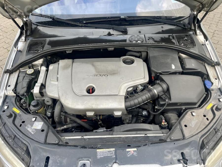 Pelēks Volvo S80 2007 Rīga, ar dzinēja tilpumu 2.40 L un nobraukumu 278 tūkst. km par 3200 €, foto 17 vietnē AUTOMOTO.COM.LV