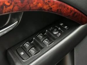 Pelēks Volvo S80 2007 Jelgava, ar dzinēja tilpumu 2.00 L un nobraukumu 247 tūkst. km par 4750 €, foto 15 vietnē AUTOMOTO.COM.LV