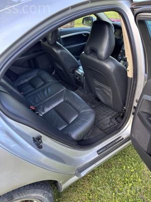 Pelēks Volvo S80 2007 Daugavpils, ar dzinēja tilpumu 2.40 L un nobraukumu 361 tūkst. km par 2800 €, foto 4 vietnē AUTOMOTO.COM.LV
