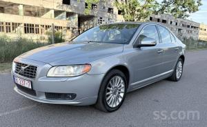 Grey Volvo S80 2007 in Daugavpils, with an engine capacity of 2.40 L and mileage of 320 thousand km for 3990 €, photo 16 on AUTOMOTO.COM.LV