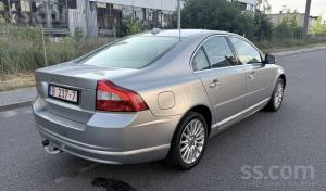 Grey Volvo S80 2007 in Daugavpils, with an engine capacity of 2.40 L and mileage of 320 thousand km for 3990 €, photo 18 on AUTOMOTO.COM.LV