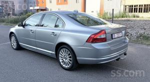 Grey Volvo S80 2007 in Daugavpils, with an engine capacity of 2.40 L and mileage of 320 thousand km for 3990 €, photo 19 on AUTOMOTO.COM.LV