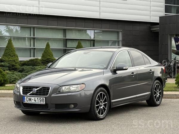 Серый Вольво С80 2007 в Рига, объемом двигателя 2.40 л и пробегом 325 тыс. км за 2500 €, фото 2 на AUTOMOTO.COM.LV