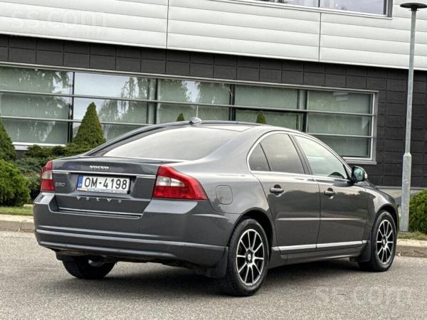 Серый Вольво С80 2007 в Рига, объемом двигателя 2.40 л и пробегом 325 тыс. км за 2500 €, фото 8 на AUTOMOTO.COM.LV