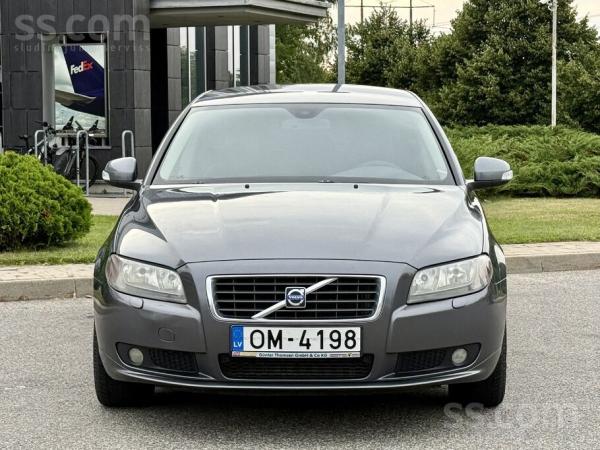 Серый Вольво С80 2007 в Рига, объемом двигателя 2.40 л и пробегом 325 тыс. км за 2500 €, фото 9 на AUTOMOTO.COM.LV