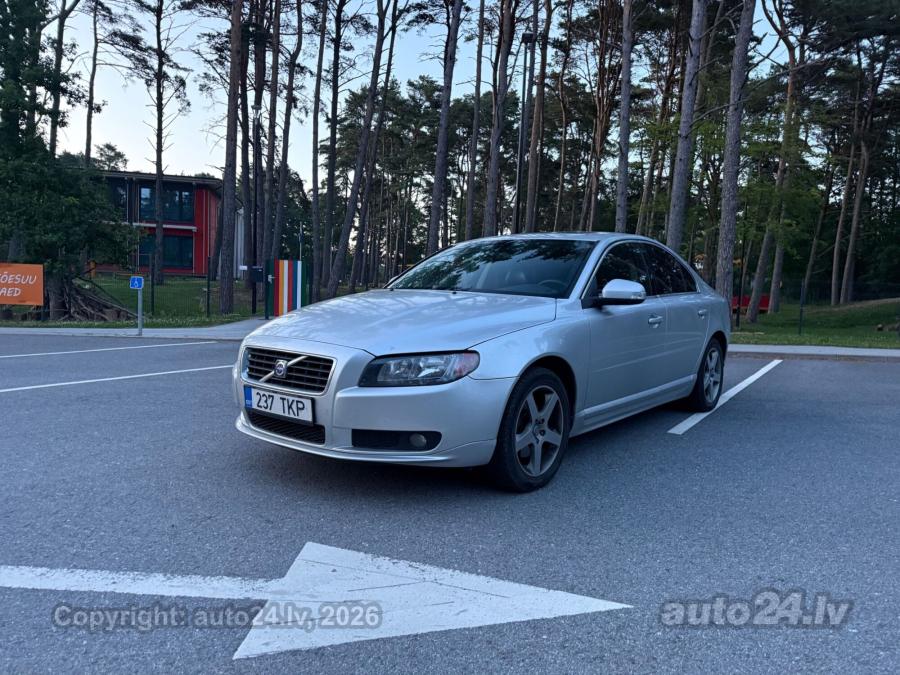 Pelēks Volvo S80 2007 Tallina, ar dzinēja tilpumu 2.40 L un nobraukumu 418 tūkst. km par 2200 €, foto 1 vietnē AUTOMOTO.COM.LV