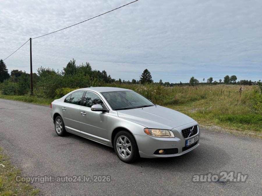 Pelēks Volvo S80 2007 Tallina, ar dzinēja tilpumu 2.40 L un nobraukumu 316 tūkst. km par 3650 €, foto 1 vietnē AUTOMOTO.COM.LV