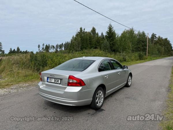 Grey Volvo S80 2007 in Tallinn, with an engine capacity of 2.40 L and mileage of 316 thousand km for 3650 €, photo 3 on AUTOMOTO.COM.LV