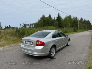 Pelēks Volvo S80 2007 Tallina, ar dzinēja tilpumu 2.40 L un nobraukumu 316 tūkst. km par 3650 €, foto 4 vietnē AUTOMOTO.COM.LV