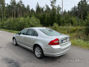 Pelēks Volvo S80 2007 Tallina, ar dzinēja tilpumu 2.40 L un nobraukumu 316 tūkst. km par 3650 €, foto 5 vietnē AUTOMOTO.COM.LV