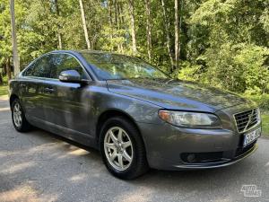 Grey Volvo S80 2007 in Panevezys, with an engine capacity of 2.40 L and mileage of 428 thousand km for 2350 €, photo 4 on AUTOMOTO.COM.LV