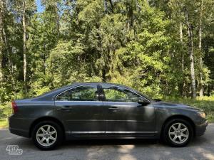 Grey Volvo S80 2007 in Panevezys, with an engine capacity of 2.40 L and mileage of 428 thousand km for 2350 €, photo 6 on AUTOMOTO.COM.LV