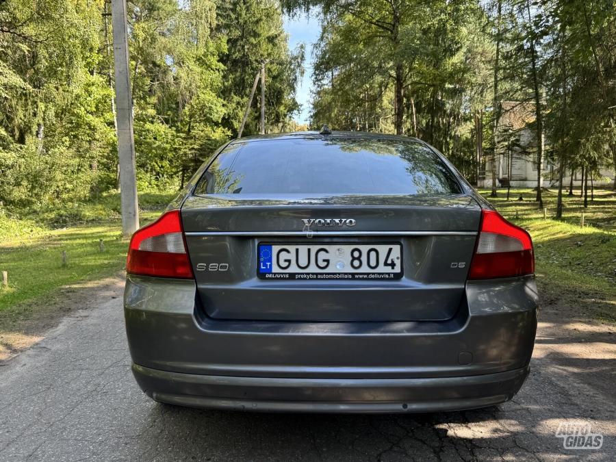 Grey Volvo S80 2007 in Panevezys, with an engine capacity of 2.40 L and mileage of 428 thousand km for 2350 €, photo 9 on AUTOMOTO.COM.LV