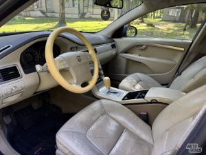 Grey Volvo S80 2007 in Panevezys, with an engine capacity of 2.40 L and mileage of 428 thousand km for 2350 €, photo 10 on AUTOMOTO.COM.LV