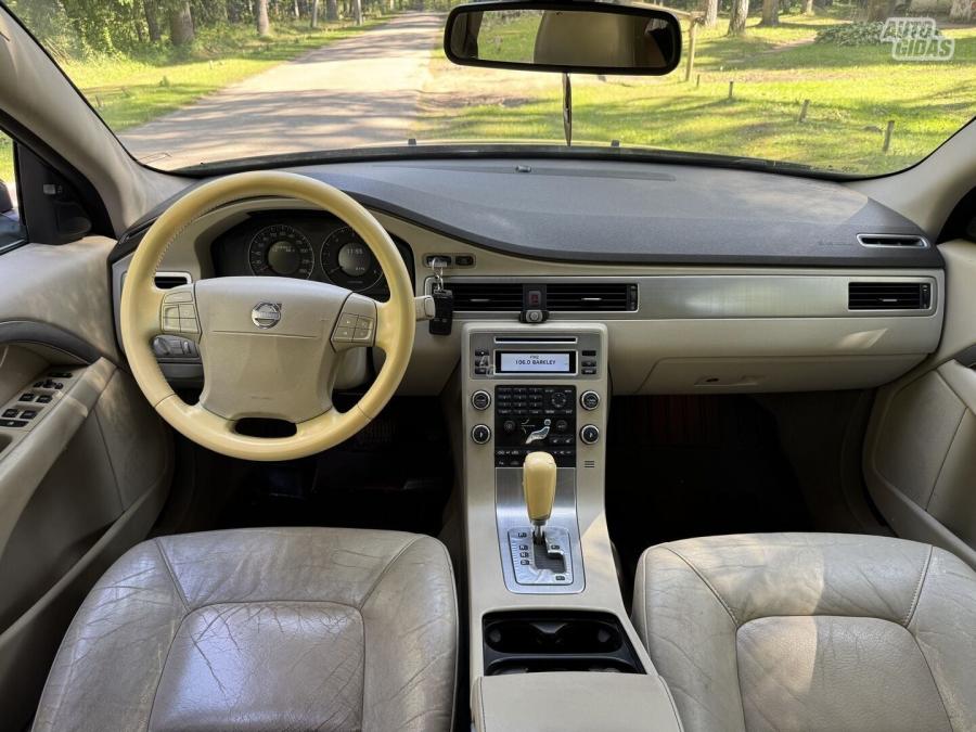 Grey Volvo S80 2007 in Panevezys, with an engine capacity of 2.40 L and mileage of 428 thousand km for 2350 €, photo 11 on AUTOMOTO.COM.LV