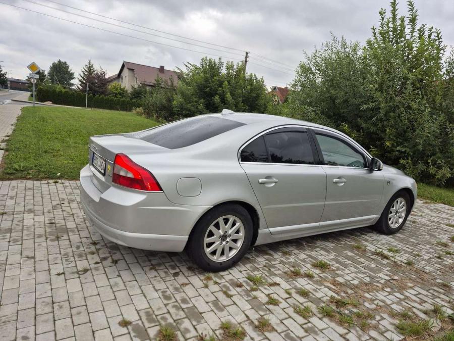 Pelēks Volvo S80 2007 Kėdainiai, ar dzinēja tilpumu 2.40 L un nobraukumu 345 tūkst. km par 2950 €, foto 5 vietnē AUTOMOTO.COM.LV