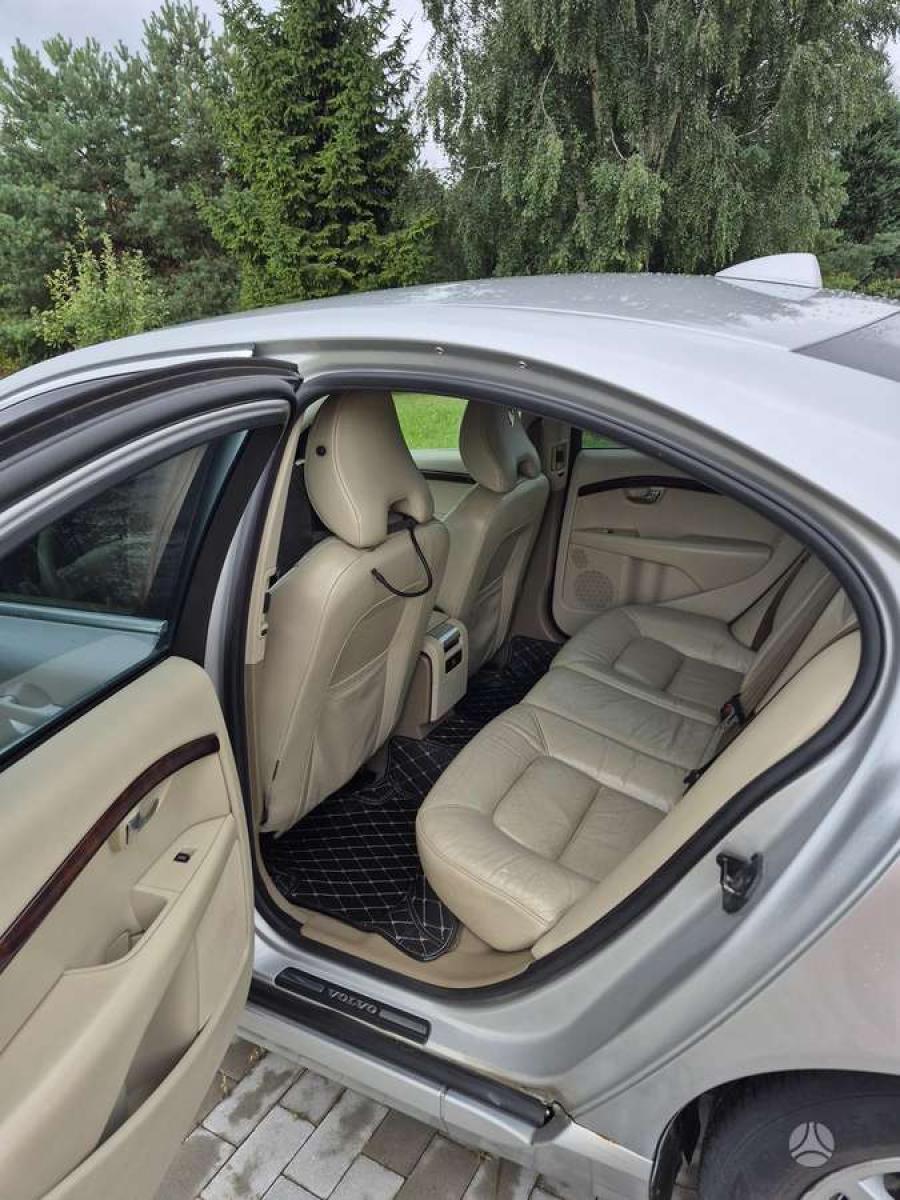 Pelēks Volvo S80 2007 Kėdainiai, ar dzinēja tilpumu 2.40 L un nobraukumu 345 tūkst. km par 2950 €, foto 10 vietnē AUTOMOTO.COM.LV
