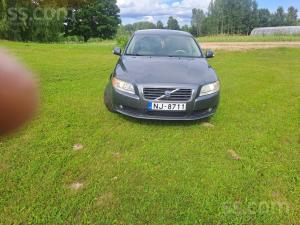 Pelēks Volvo S80 2007 Cēsis, ar dzinēja tilpumu 2.50 L un nobraukumu 250 tūkst. km par 2500 €, foto 5 vietnē AUTOMOTO.COM.LV