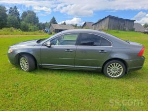Pelēks Volvo S80 2007 Cēsis, ar dzinēja tilpumu 2.50 L un nobraukumu 250 tūkst. km par 2500 €, foto 7 vietnē AUTOMOTO.COM.LV