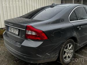 Серый Вольво С80 2007 в Мадона, объемом двигателя 3.20 л и пробегом 367 тыс. км за 2900 €, фото 4 на AUTOMOTO.COM.LV