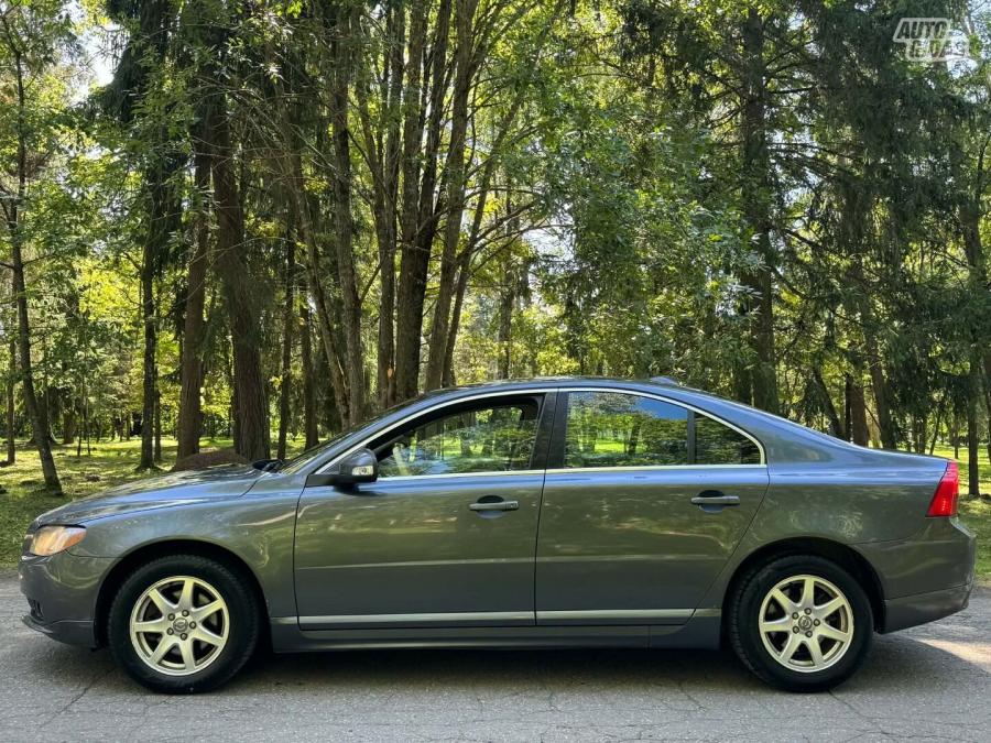 Pelēks Volvo S80 2007 Panevēža, ar dzinēja tilpumu 2.40 L un nobraukumu 427 tūkst. km par 2290 €, foto 6 vietnē AUTOMOTO.COM.LV