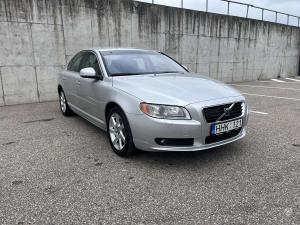 Grey Volvo S80 2007 in Vilnius, with an engine capacity of 2.40 L and mileage of 380 thousand km for 3450 €, photo  on AUTOMOTO.COM.LV