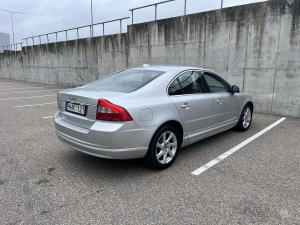 Grey Volvo S80 2007 in Vilnius, with an engine capacity of 2.40 L and mileage of 380 thousand km for 3450 €, photo 10 on AUTOMOTO.COM.LV