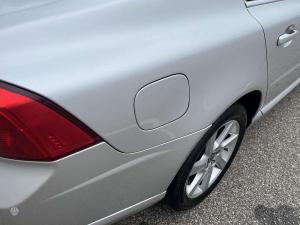 Grey Volvo S80 2007 in Vilnius, with an engine capacity of 2.40 L and mileage of 380 thousand km for 3450 €, photo 17 on AUTOMOTO.COM.LV
