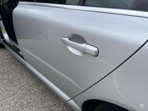 Grey Volvo S80 2007 in Vilnius, with an engine capacity of 2.40 L and mileage of 380 thousand km for 3450 €, photo 19 on AUTOMOTO.COM.LV